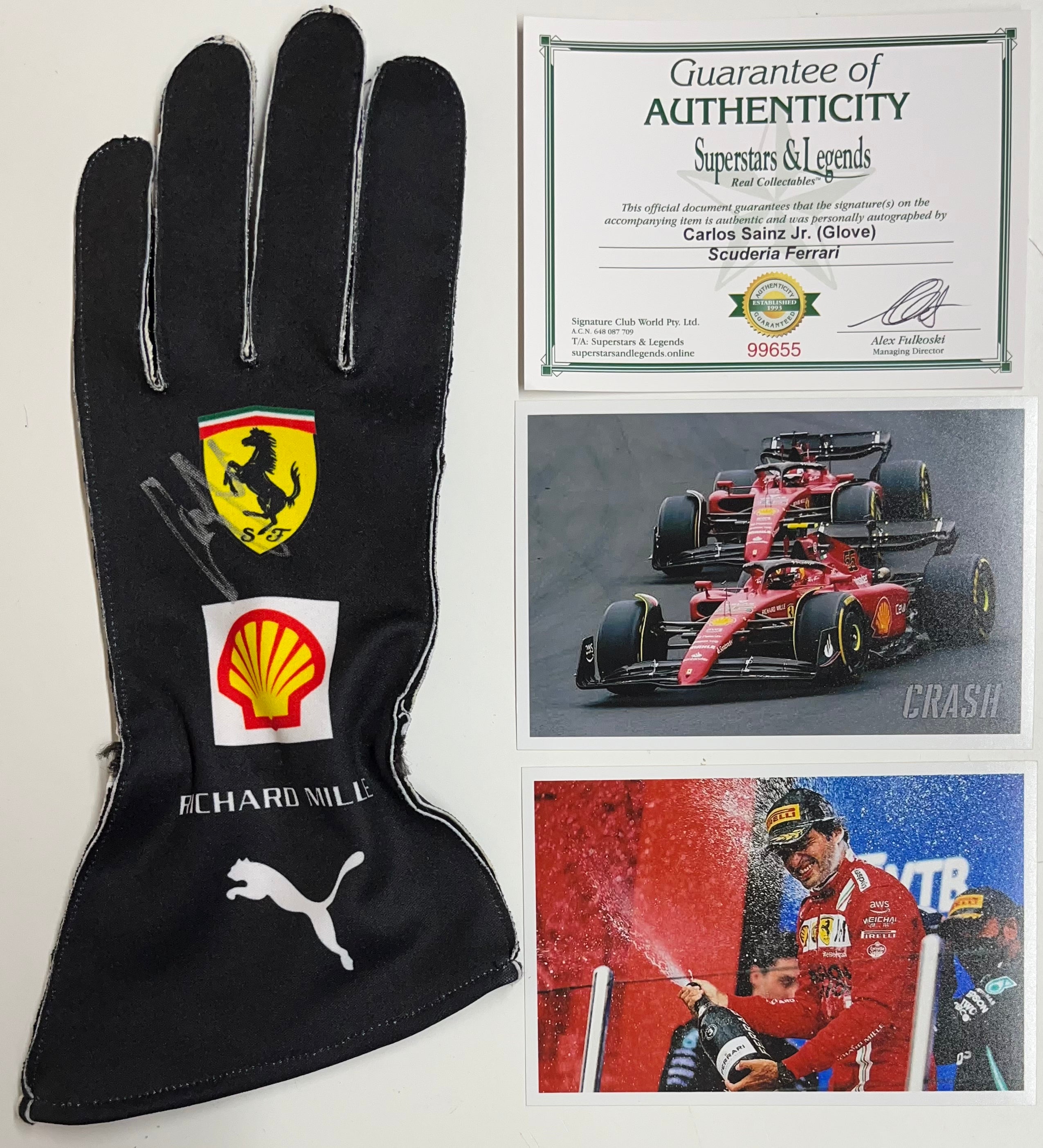 CARLOS SAINZ JR. Signed Scuderia Ferrari F1 Race Glove – Superstars ...